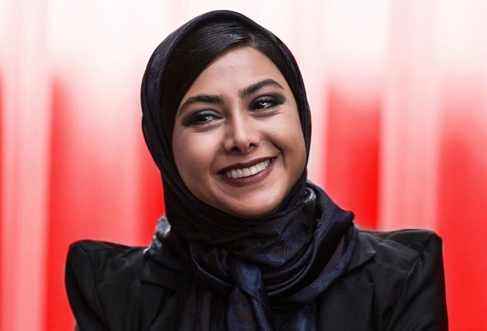 ژست های آزاده صمدی در جشنواره جهانی فجر