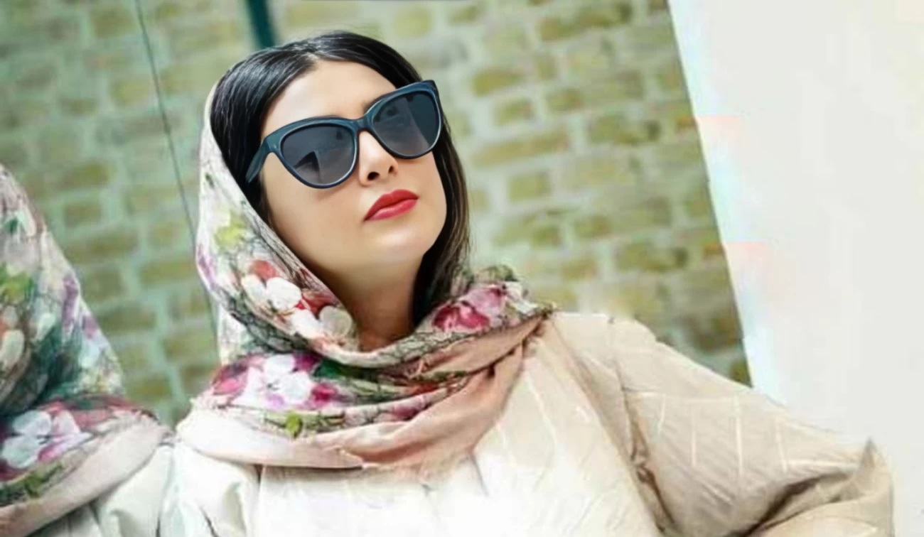 مدل مانتوهای جذاب و خاص آزاده صمدی بازیگر خوش پوش ایرانی