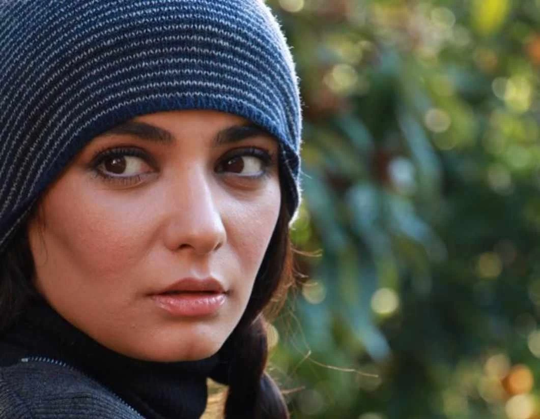 عکس نکته داری از لیندا کیانی که سوژه شد