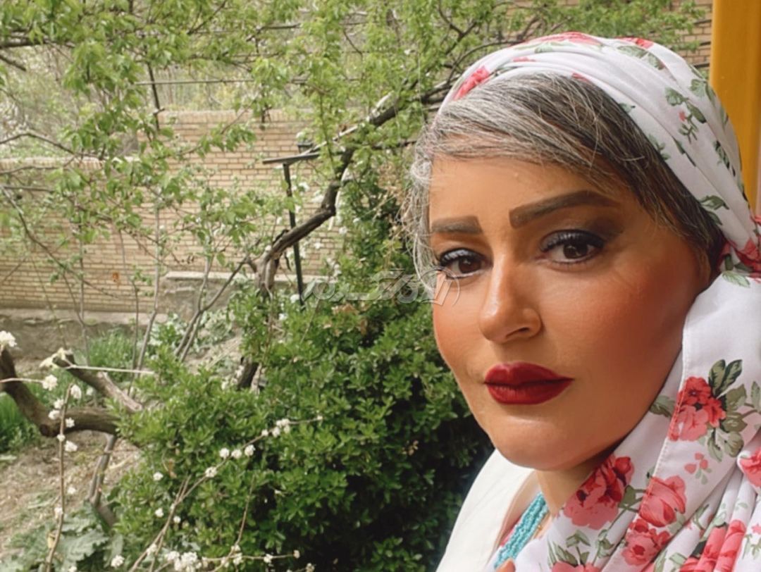 عکس جدید نعیمه نظام دوست در باغ بسیار زیبا!