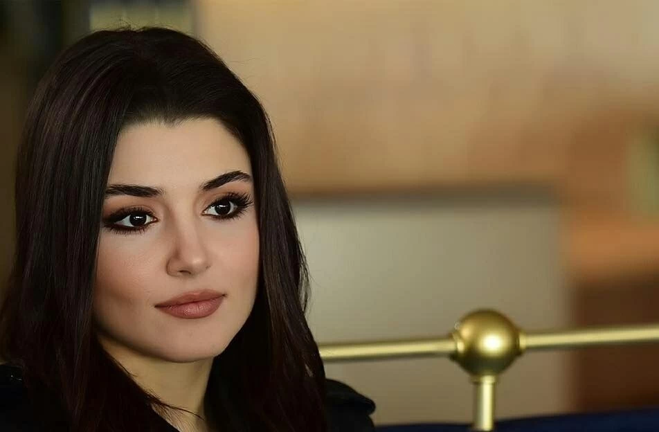 هانده آرچل خوشبختی را چگونه تعریف می کند؟